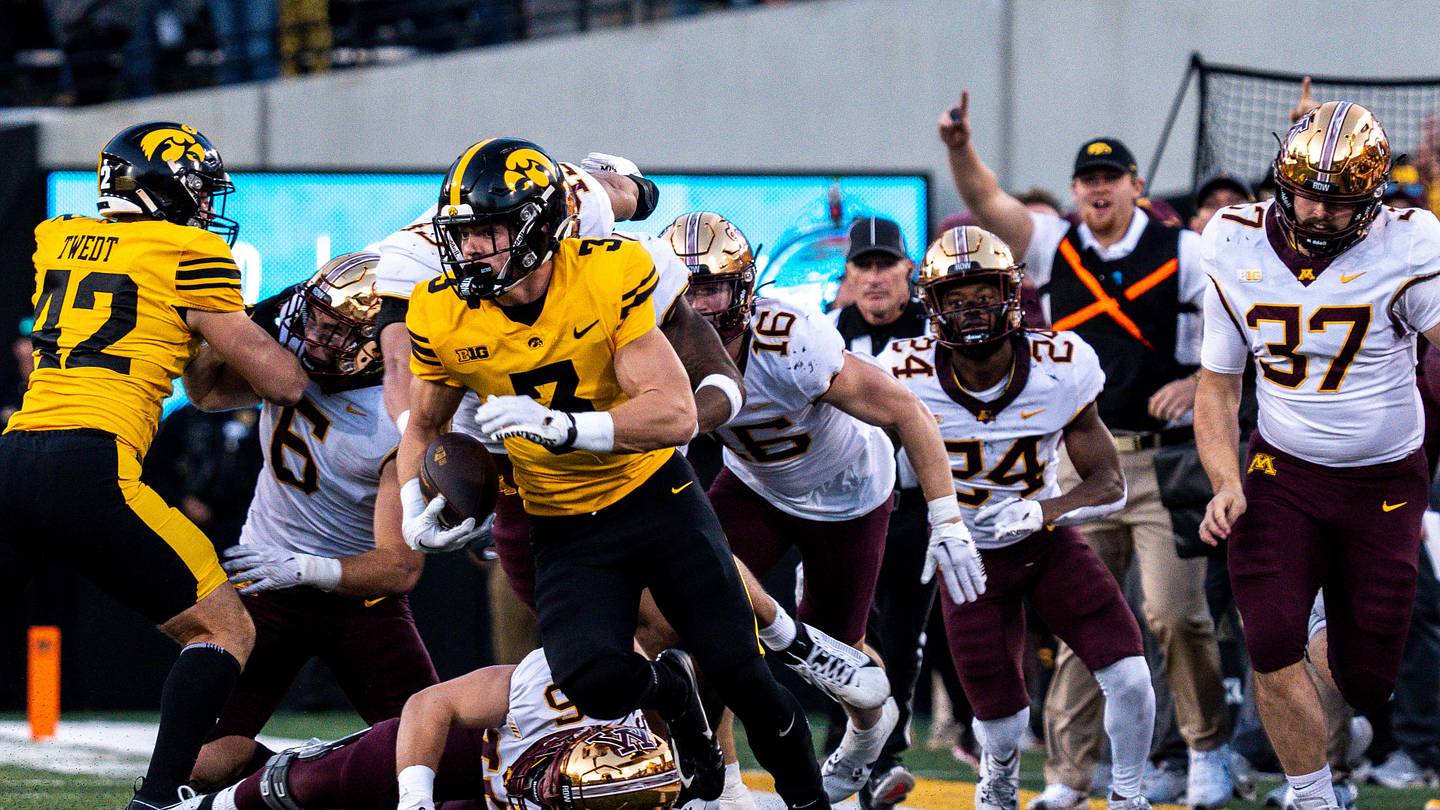 Fleck doesn't think last year's fair catch fiasco adds any juice to ...
