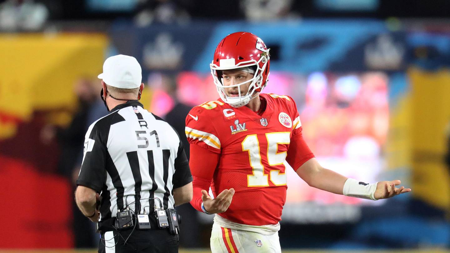 Chiefs fans blame NFL refs for Patrick Mahomes injury