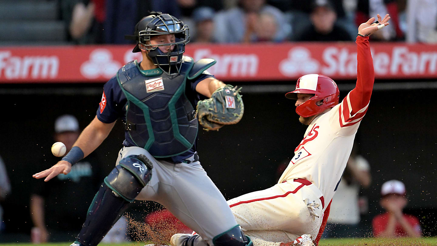 Mariners Rumors: MLB insider pinpoints 2 AL West rivals as trade ...