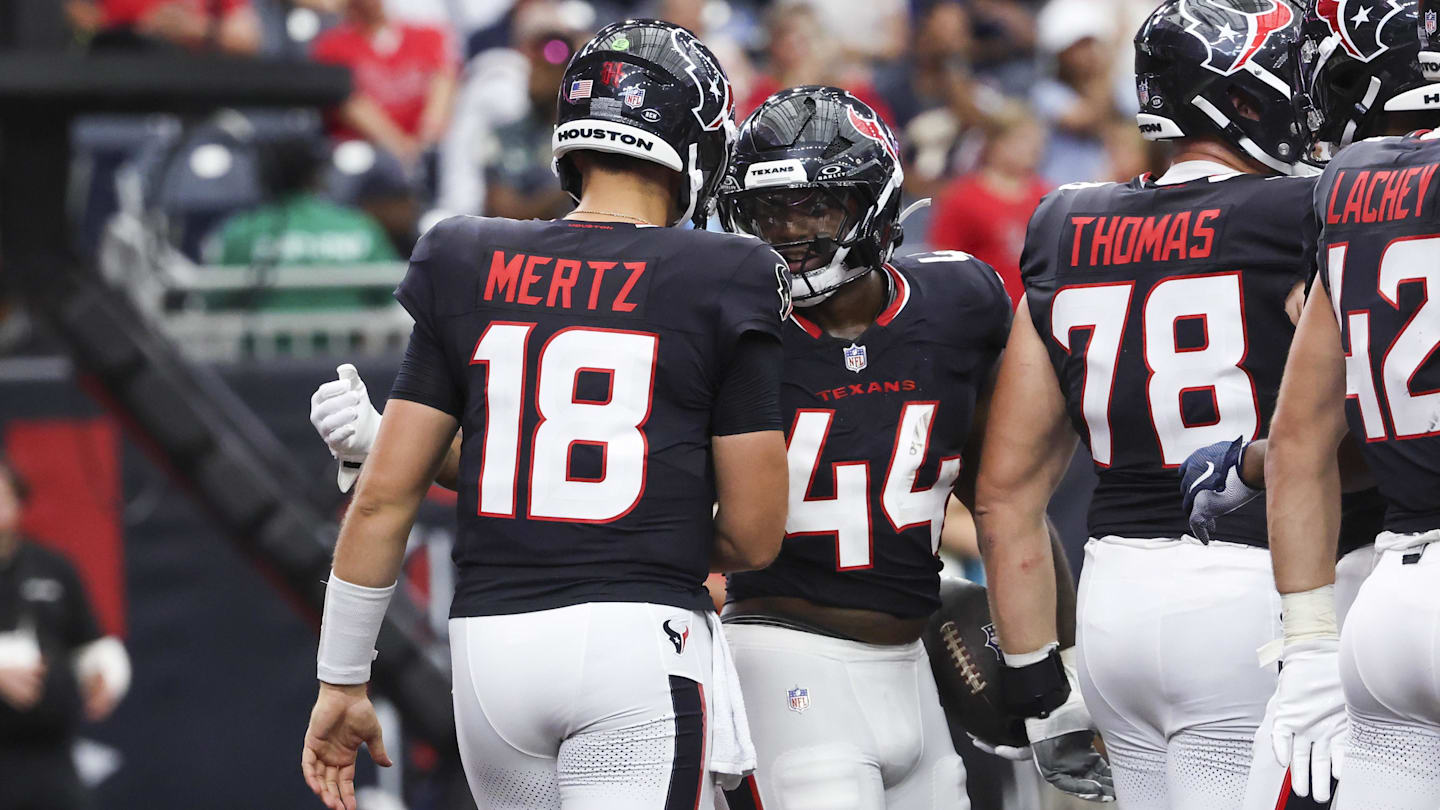 Graham Mertz May Already Be a Texans Goner After Davis Mills News