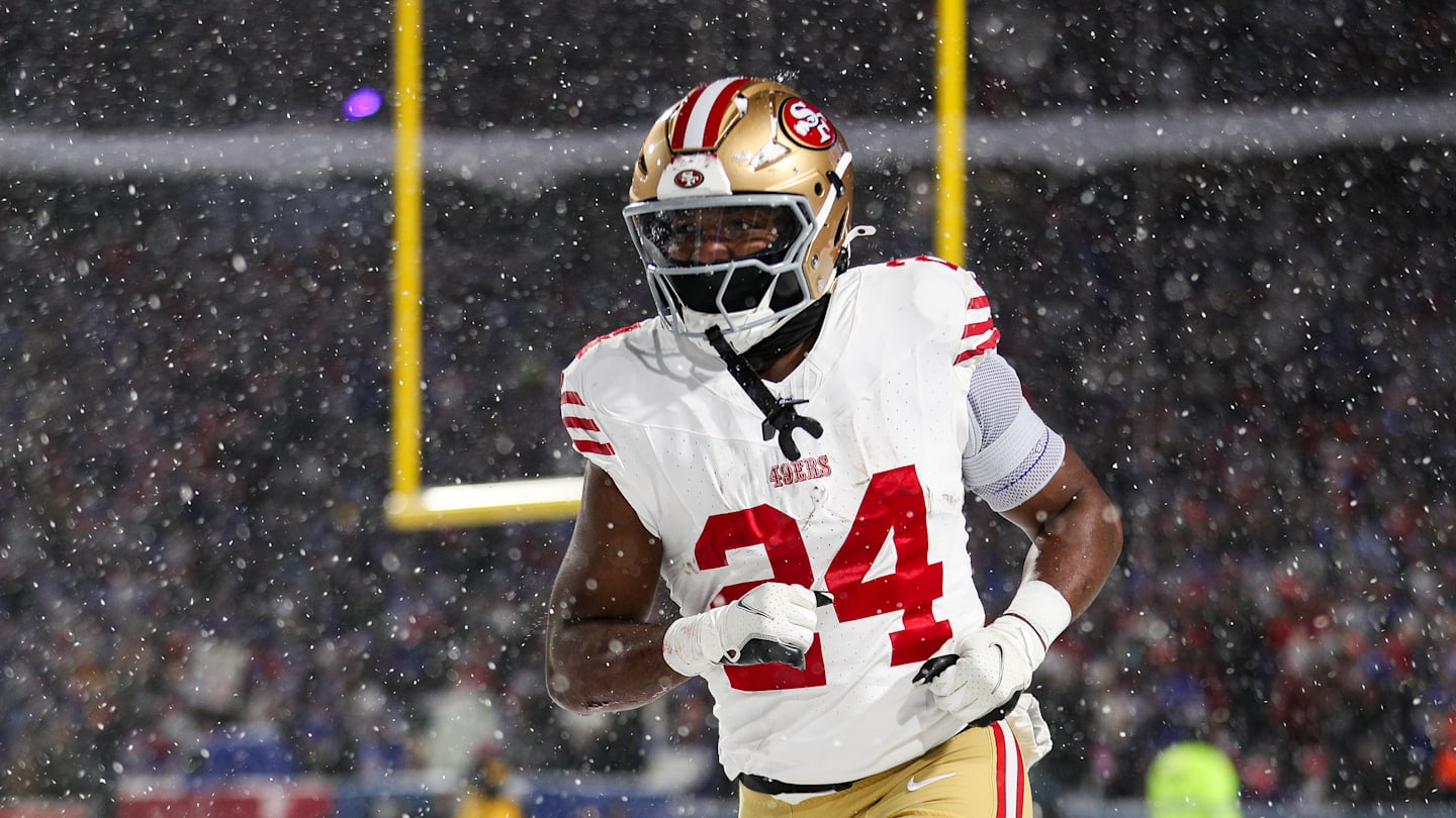 49ers cannot afford to let top rusher from 2024 walk in free agency