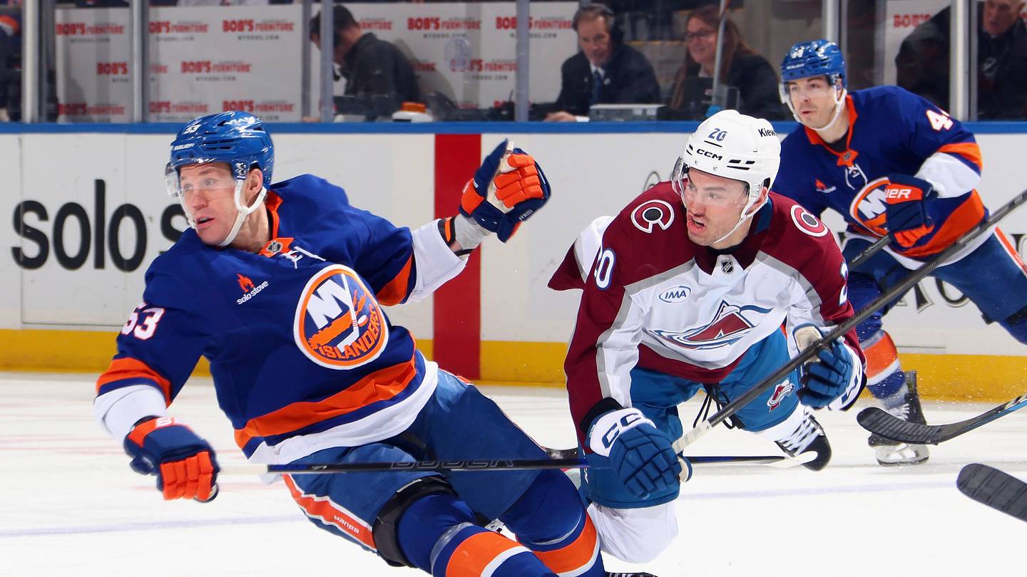 NY Islanders' Casey Cizikas Trying To Rebound From Horrible Start