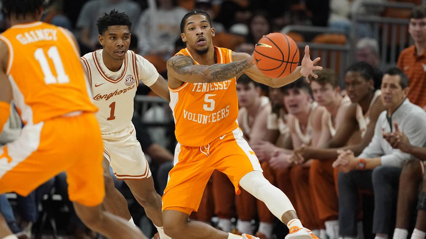 Tennessee Volunteers Basketball Escapes Texas Longhorns