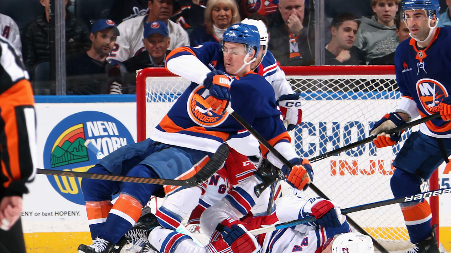 NY Islanders Fall 5-1 to Rangers, Extend Losing Streak to Four in ...