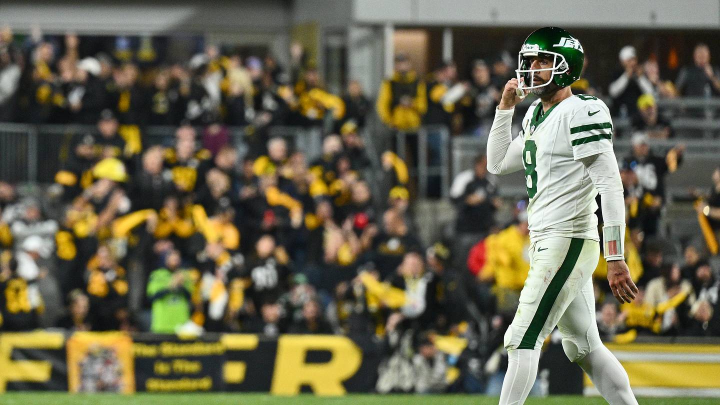 Damage is already done for Steelers fanbase thanks to pathetic Aaron ...