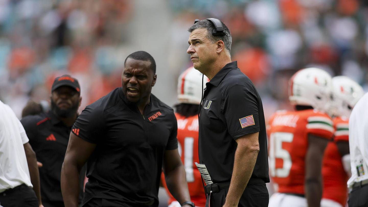 Miami football gets commitment third straight day, from S Amari Wallace