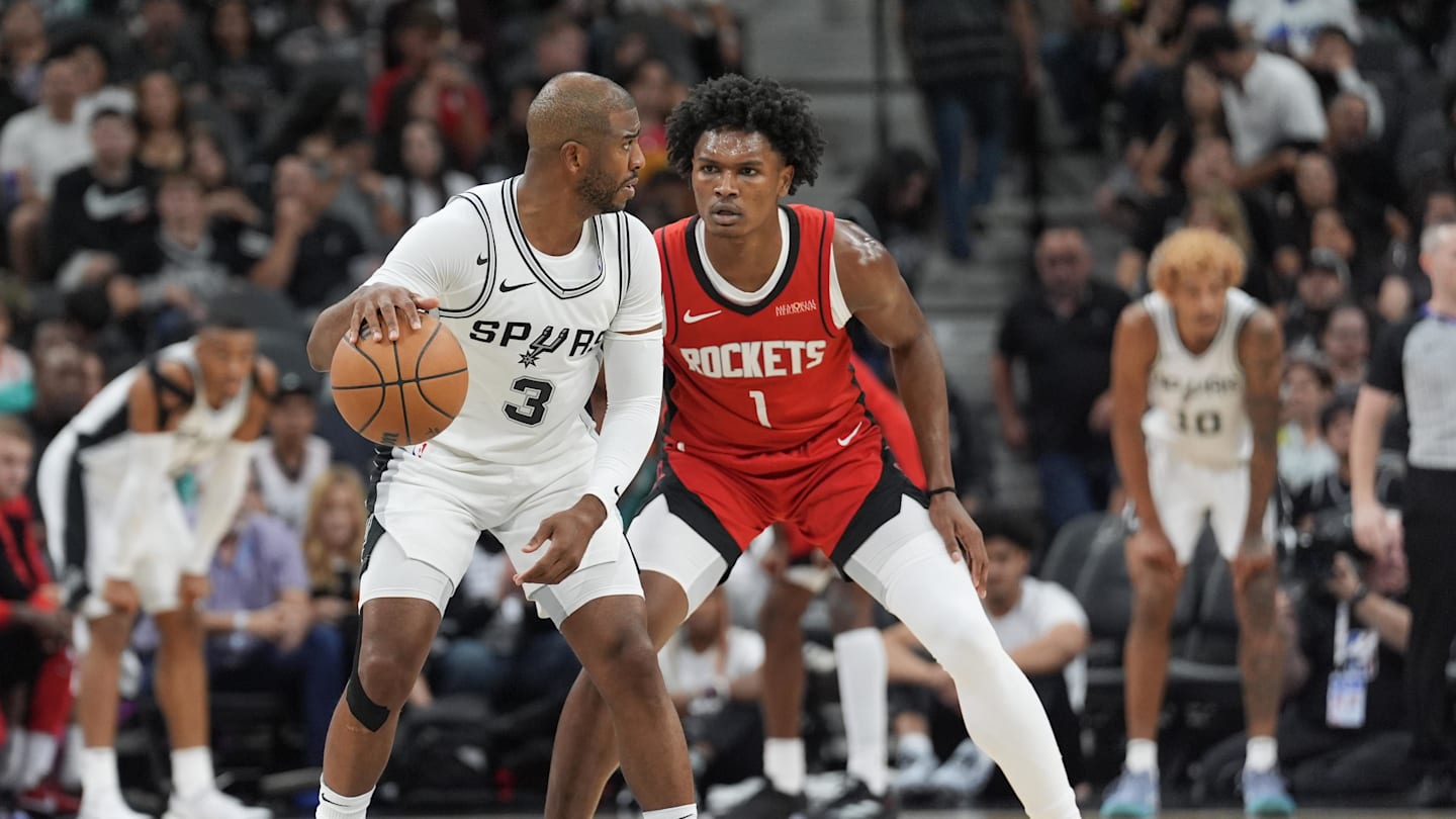 Former Rockets Star Emerging as Top Target for Division Rival