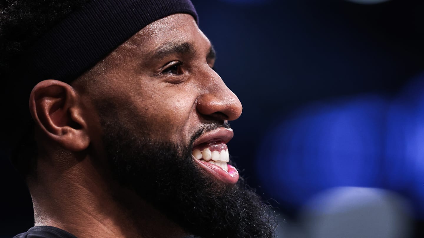 How the Phoenix Suns can land another sharpshooter without giving up ...