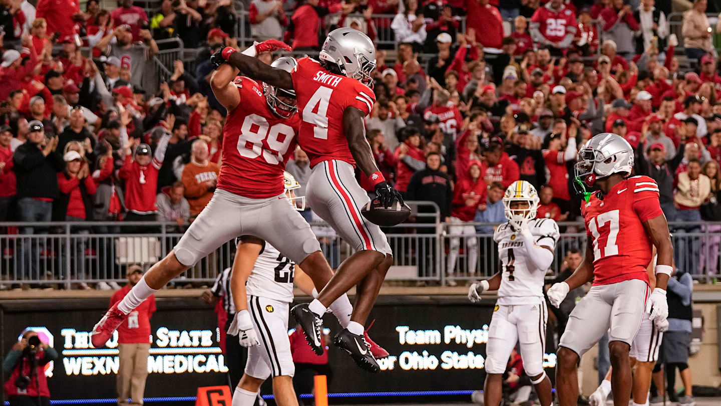 Ohio State football team stays put in the polls