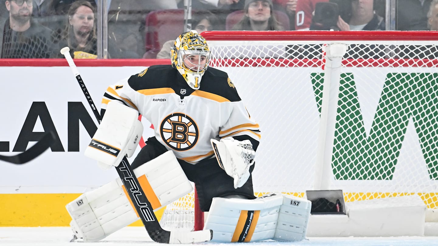 Jeremy Swayman was one of many underperforming Boston Bruins in 2024-25