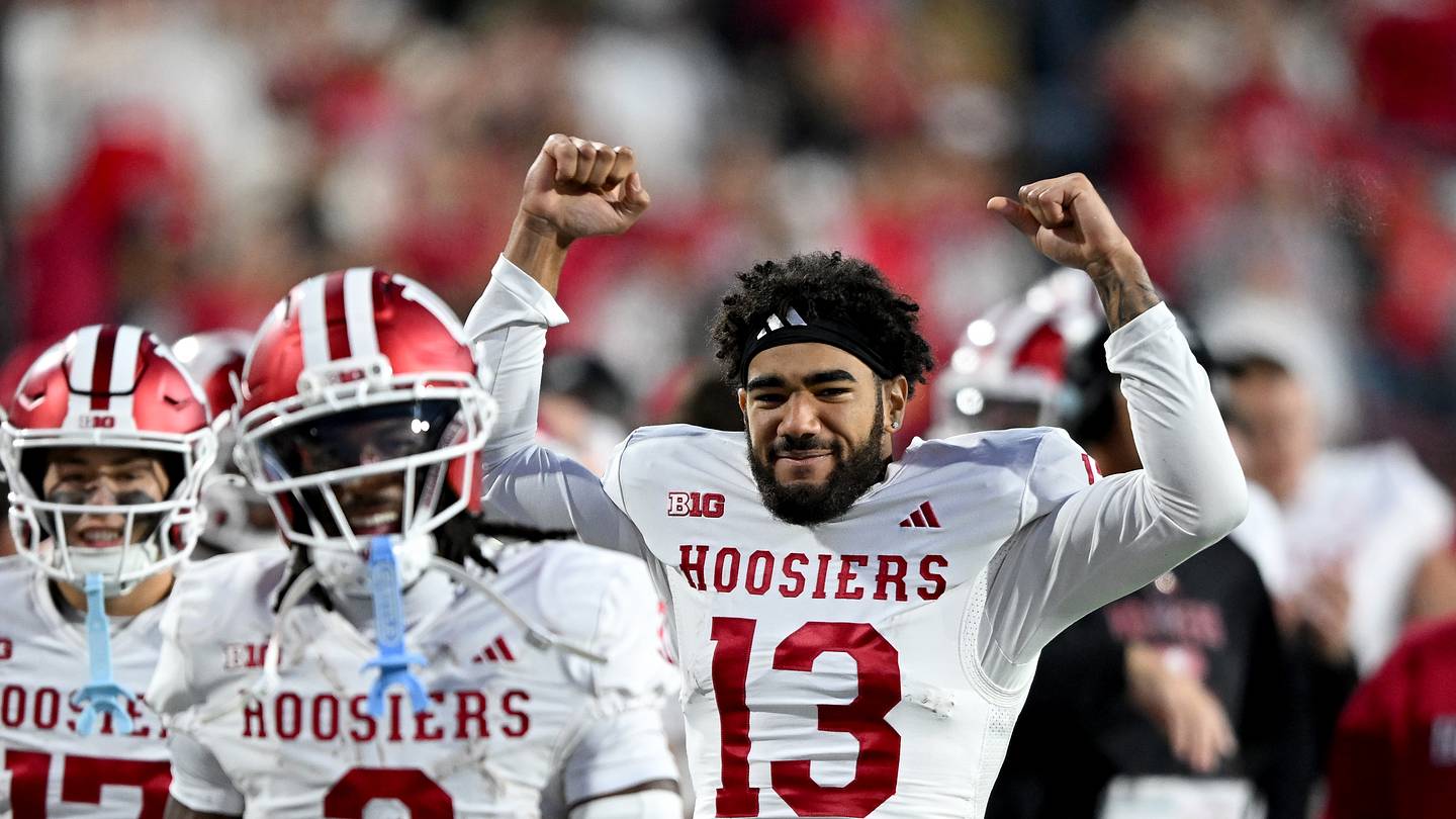 Indiana injury report: Senior Elijah Sarratt listed as doubtful against ...