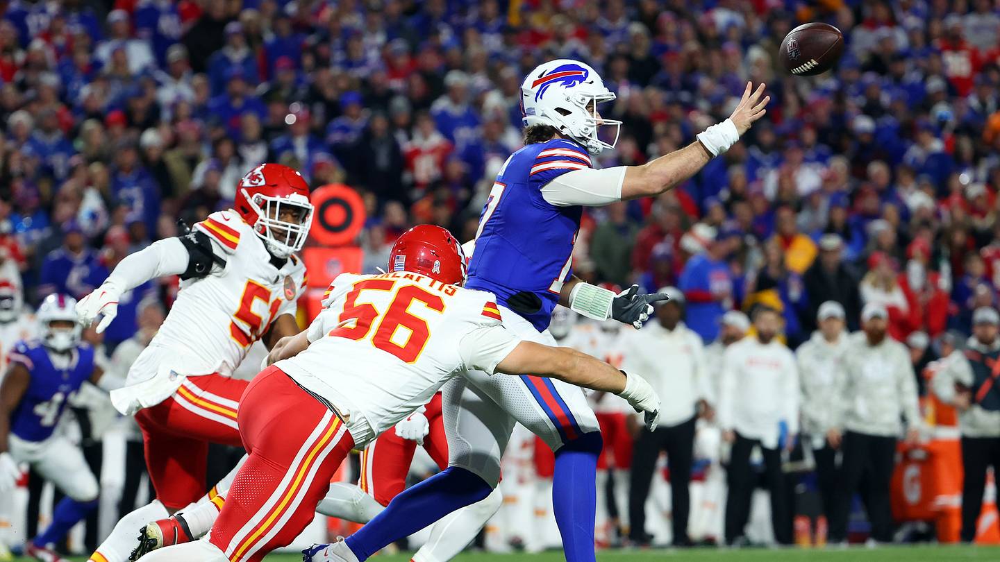 Josh Allen's legendary fourth-quarter scramble halts the Chiefs winning ...