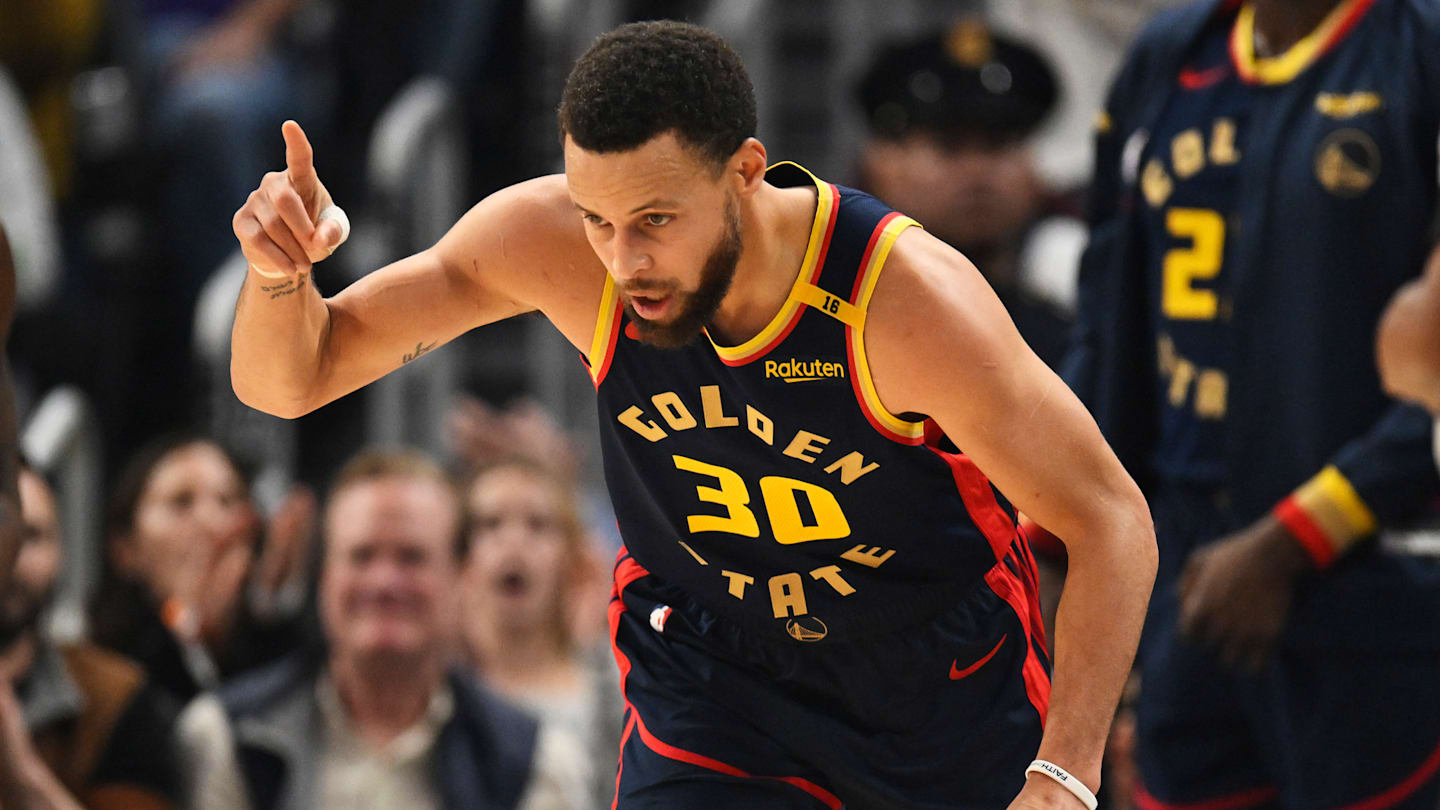 Stephen Curry sends clear directive to Warriors front office after horror loss