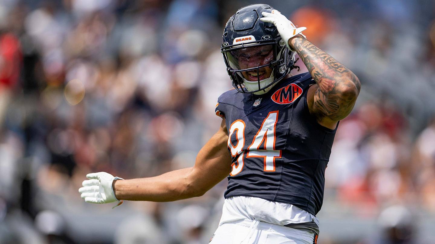 Ryan Poles quietly told Bears fans his feelings on Austin Booker after ...