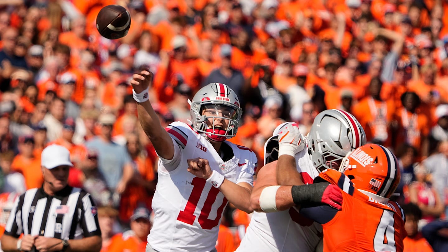 Why the Ohio State football team hasn't opened up the offense yet