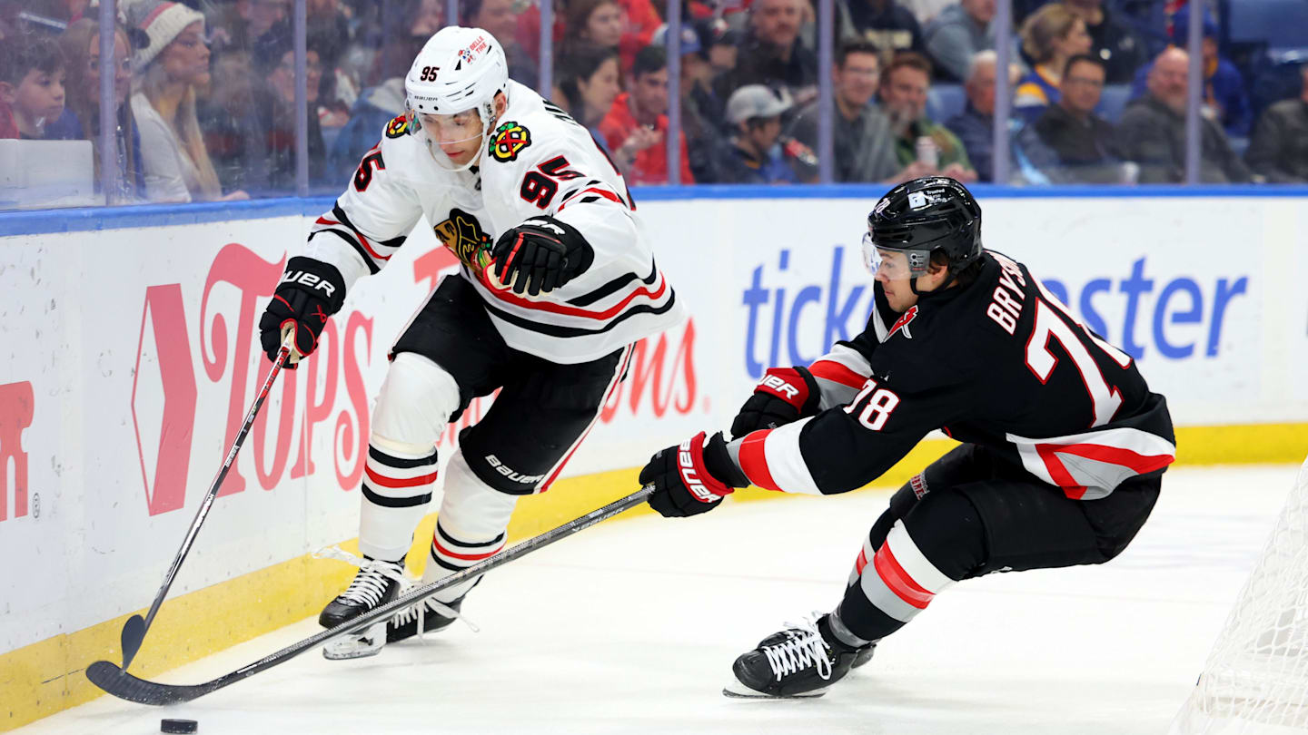 Blackhawks need to channel their resiliency against Sabres