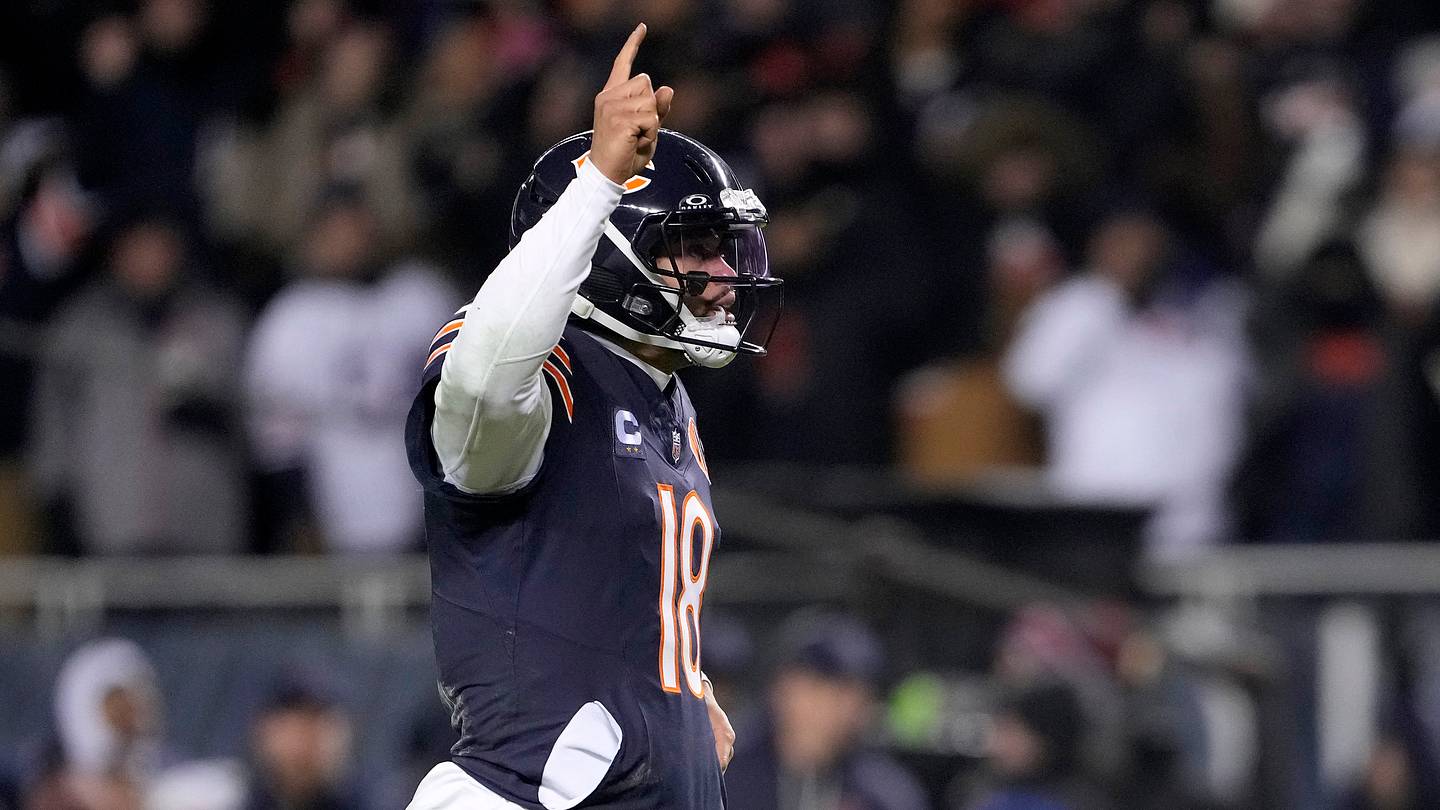 Bears' comeback win over Packers assisted by unlikely good luck charm
