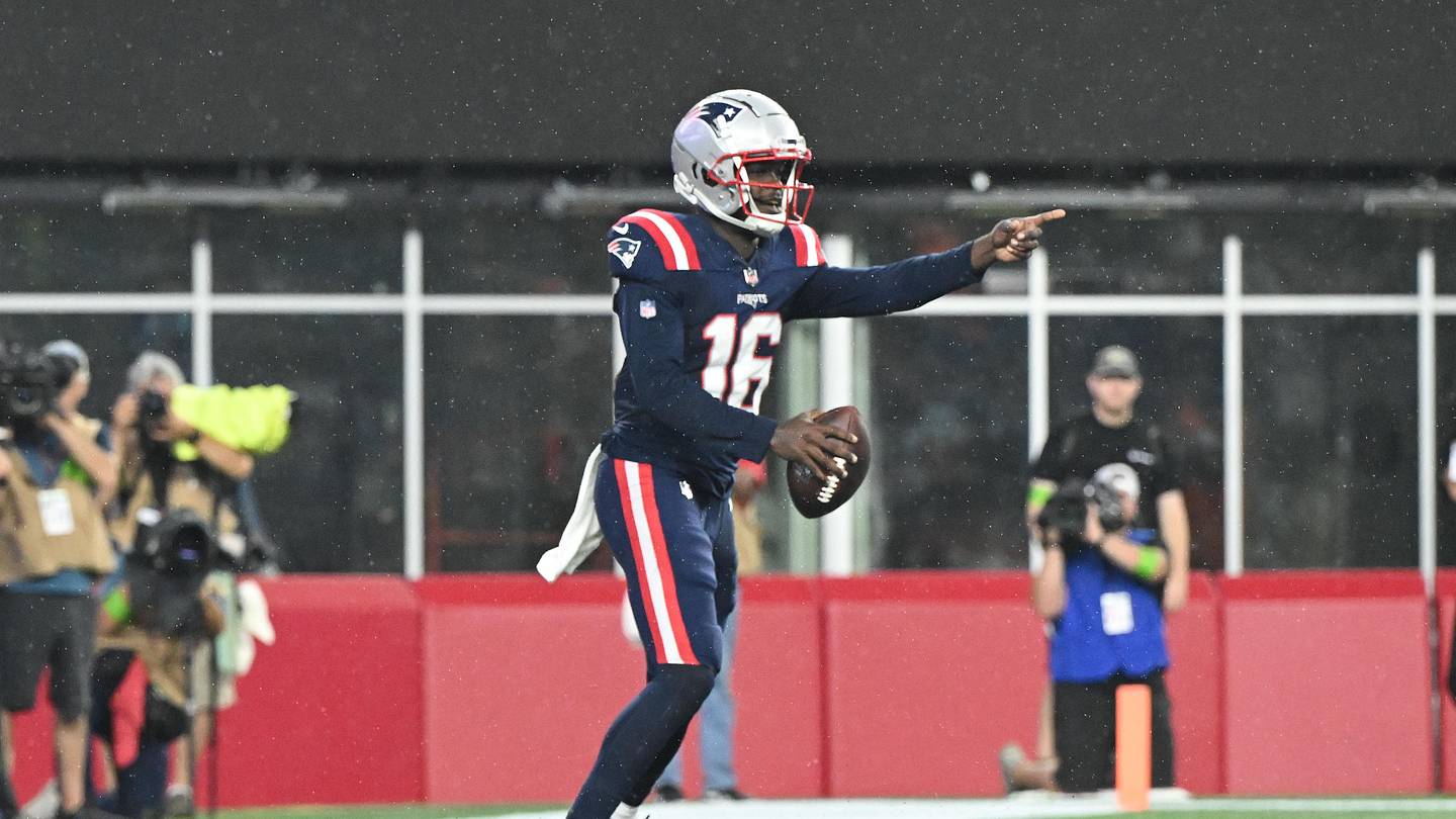 Patriots rookie QB is "Trending towards" getting an opportunity