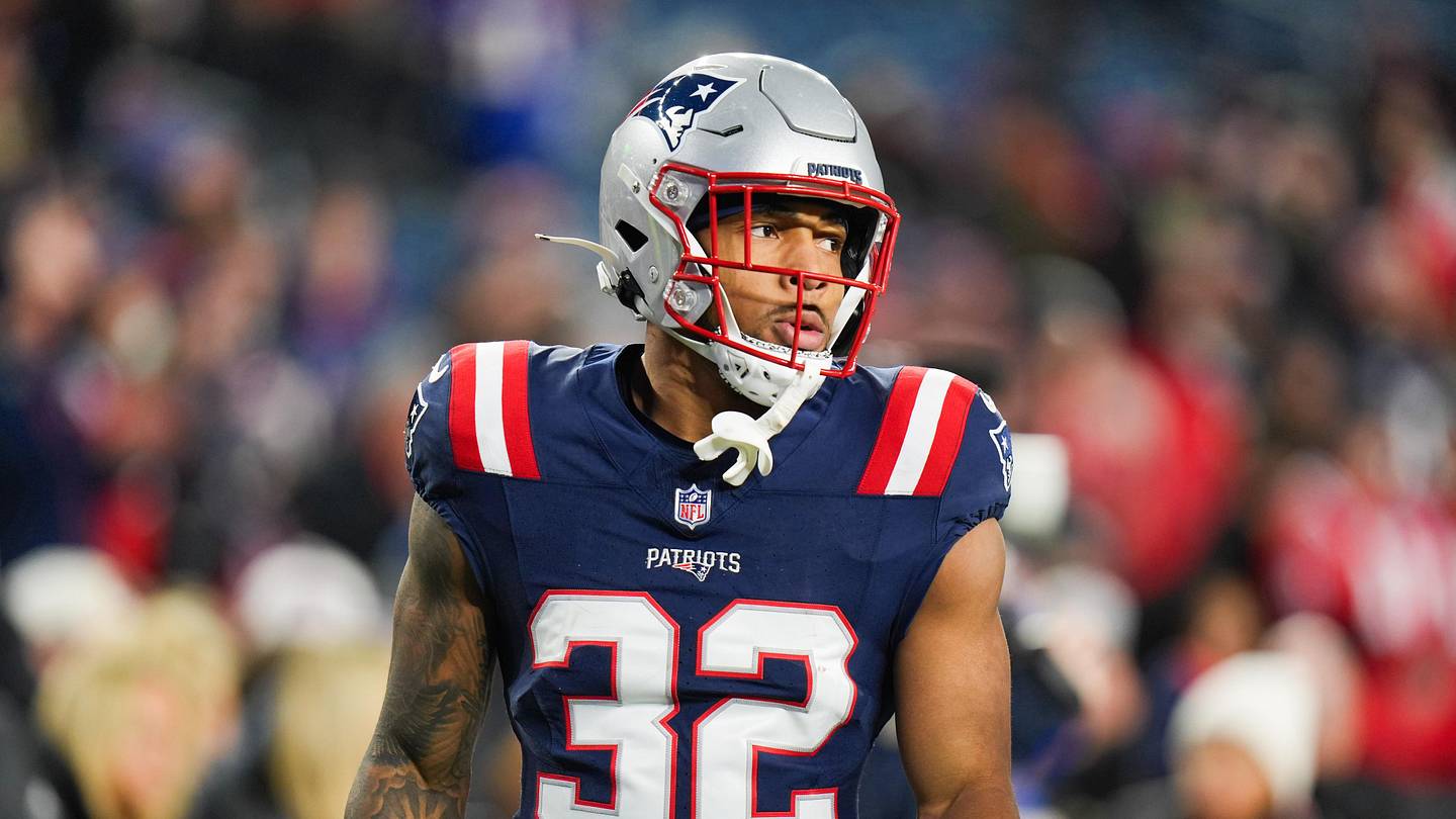Eight Unsung Heroes in Patriots' Playoff Win Over Chargers