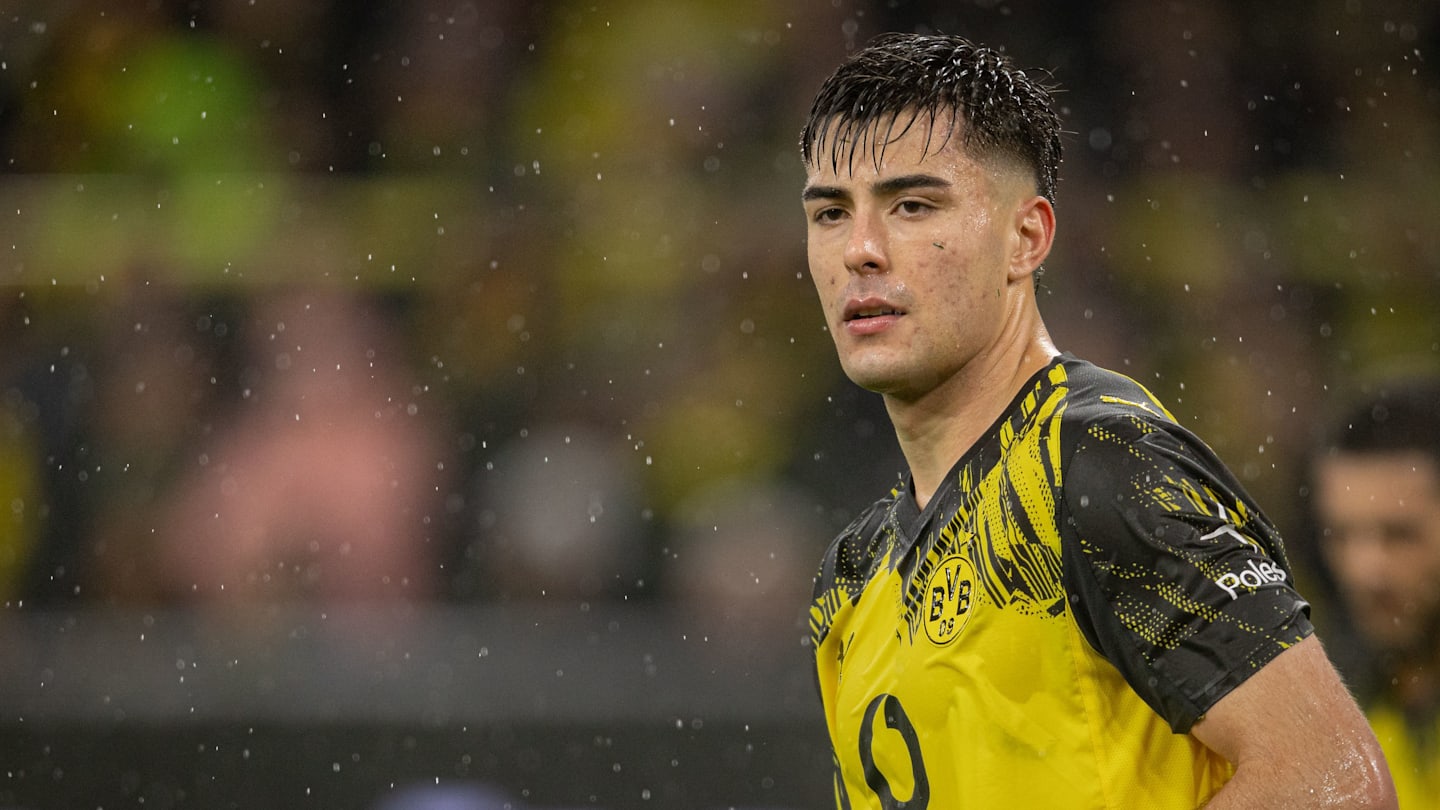 Chelsea may bring Argentine centre-back to solve defensive crisis