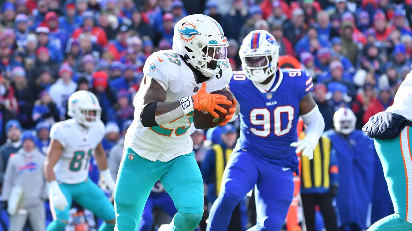 Miami Dolphins roster updates including Jeff Wilson breaking news as he ...