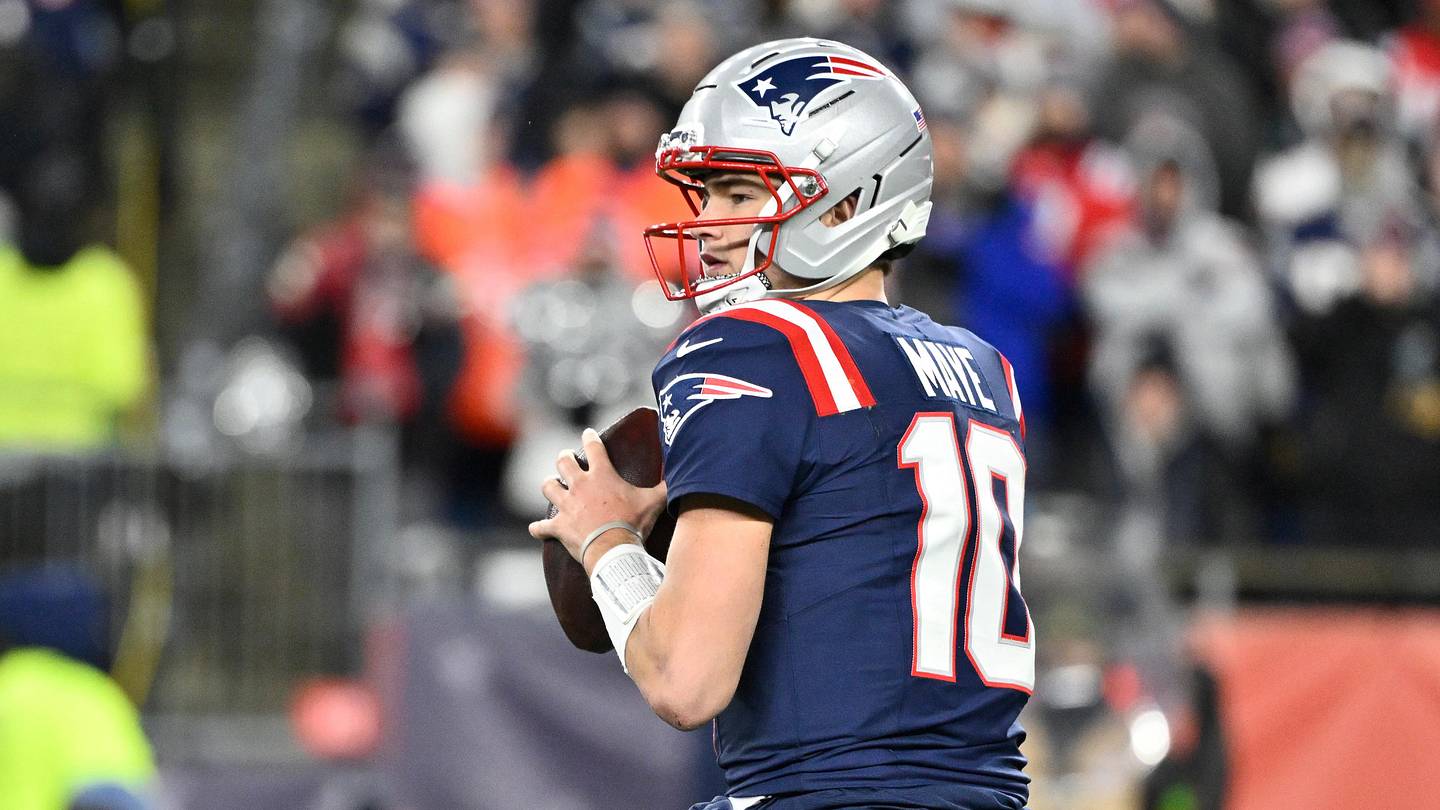 Drake Maye, James Cook Highlight Divisional Round Polarizing Fantasy ...