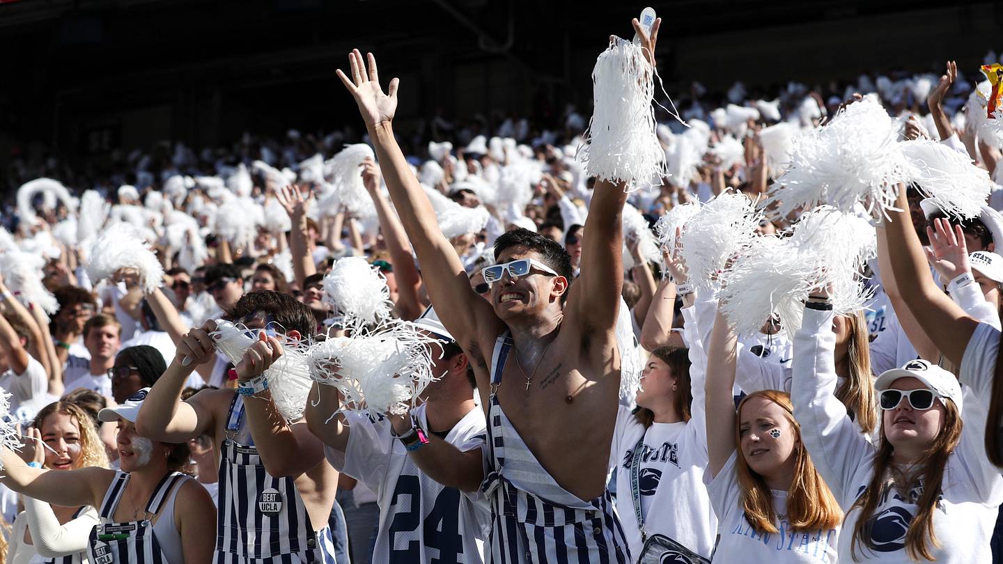 Penn State Climbs to Highest AP Top 25 Ranking Since 2021