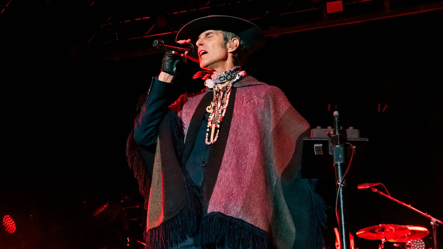 Jane's Addiction and Perry Farrell on the verge of drama everybody saw ...