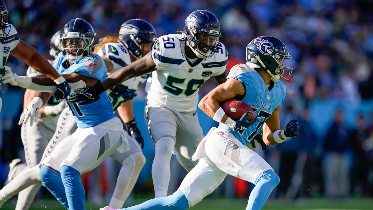 Titans' Chimere Dike Reveals Touching Cleats Tribute