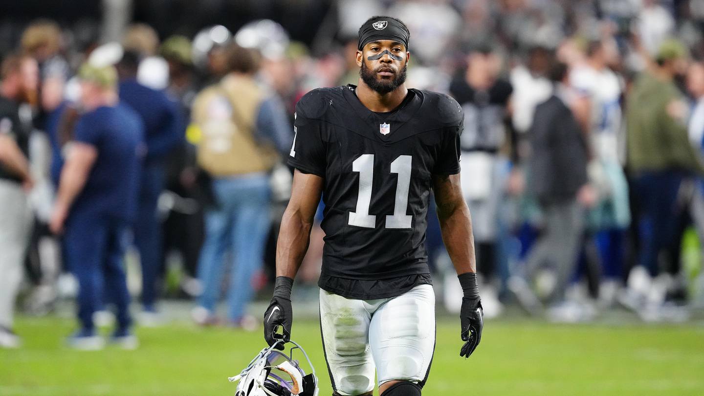 Panthers May Want to Consider Reunion Trade for Raiders S Jeremy Chinn