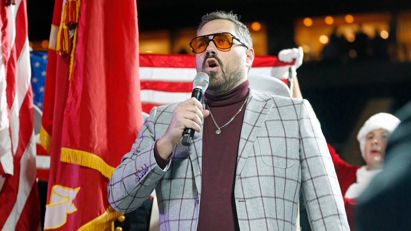Dan Katz Pleads with Wisconsin to 'Exploit Me' to Help Raise NIL Funds