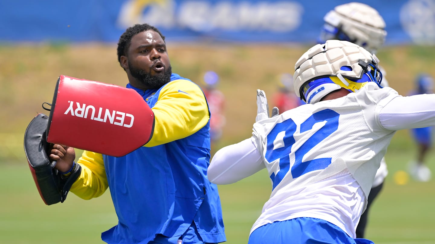 LA Rams DL Coach Eric Henderson has outdone himself in 2023