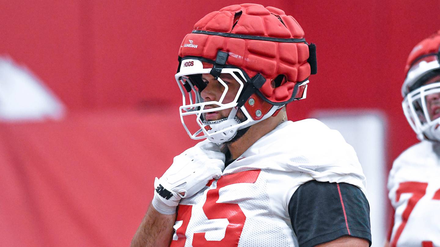 Razorbacks' leader on offensive line named to All-SEC first team