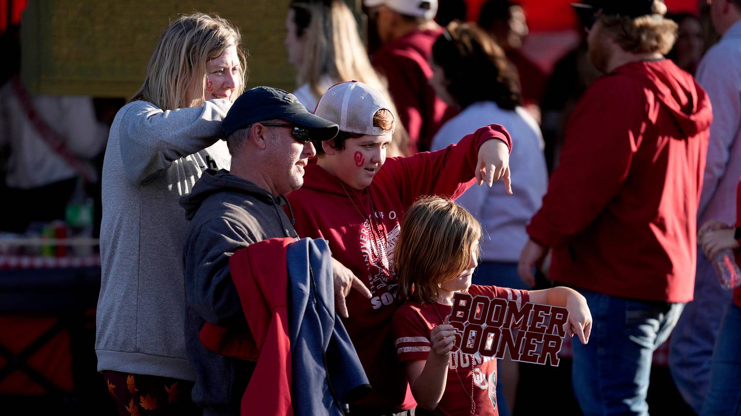 Sooner Nation promptly started 2025 Texas Hate Week