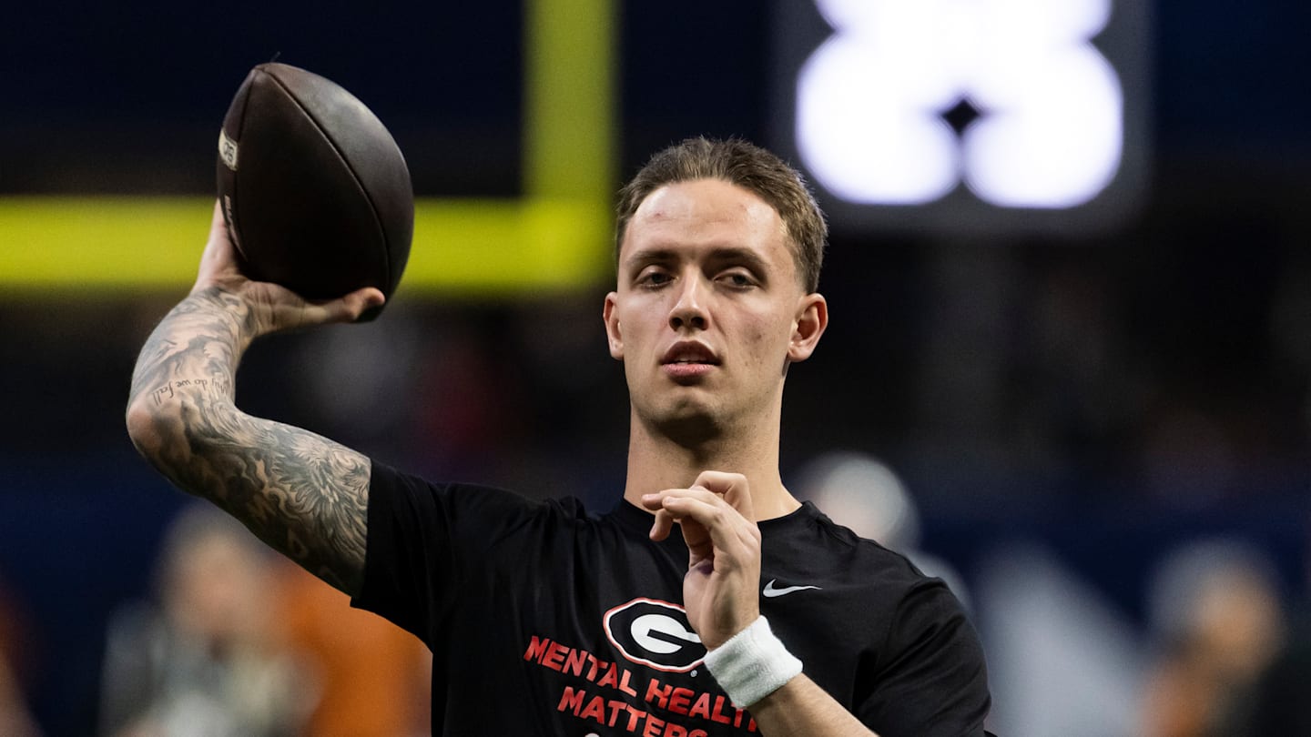 Carson Beck reminded of his time at Georgia during first practices with ...