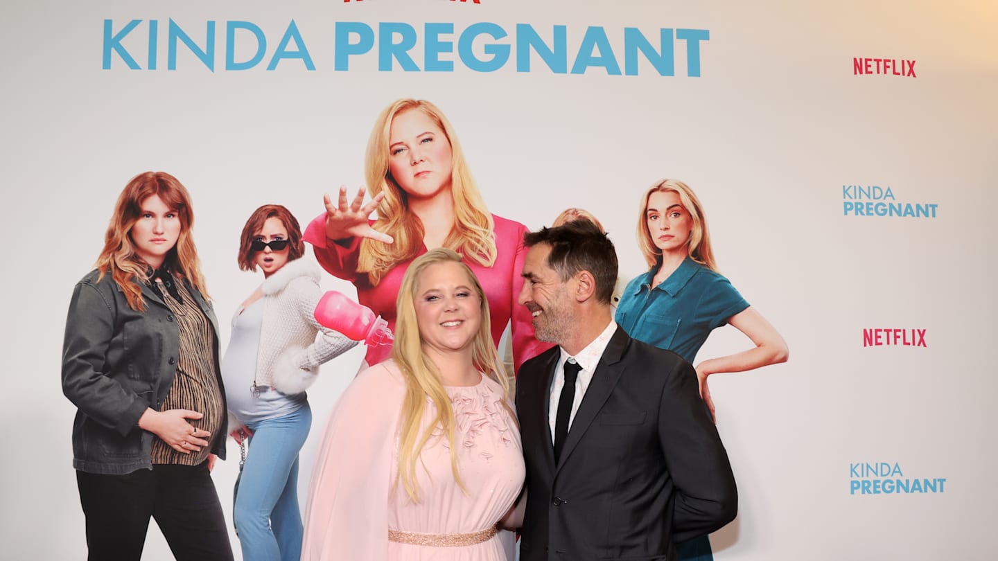 Netflix’s Kinda Pregnant parent’s guide: Save this risqué comedy for ...