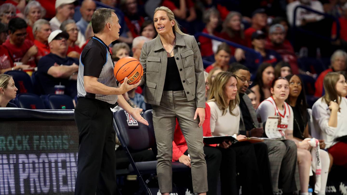 Arizona gets first Big XII win under Becky Burke over BYU