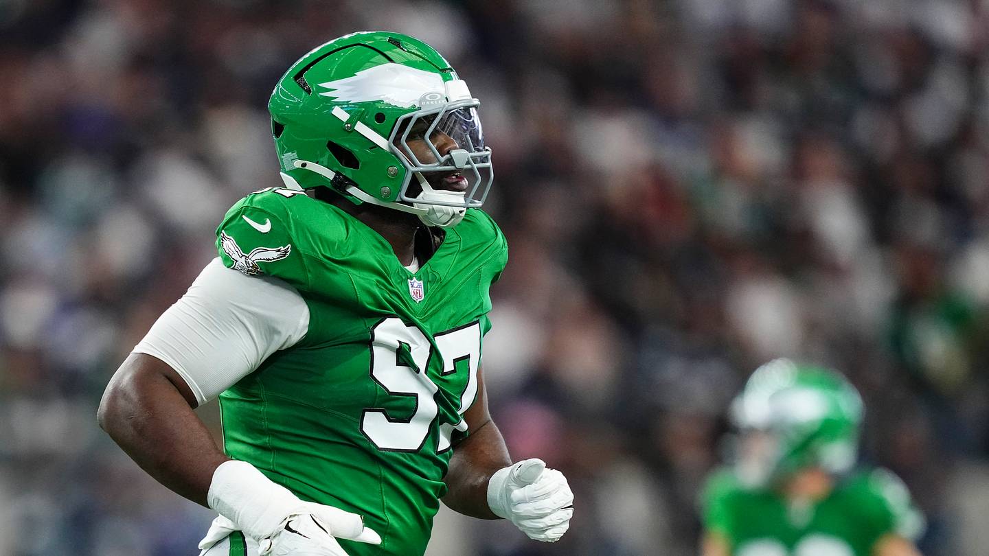 One stat shows Eagles' $3.9 million rising star deserves a Pro Bowl ...