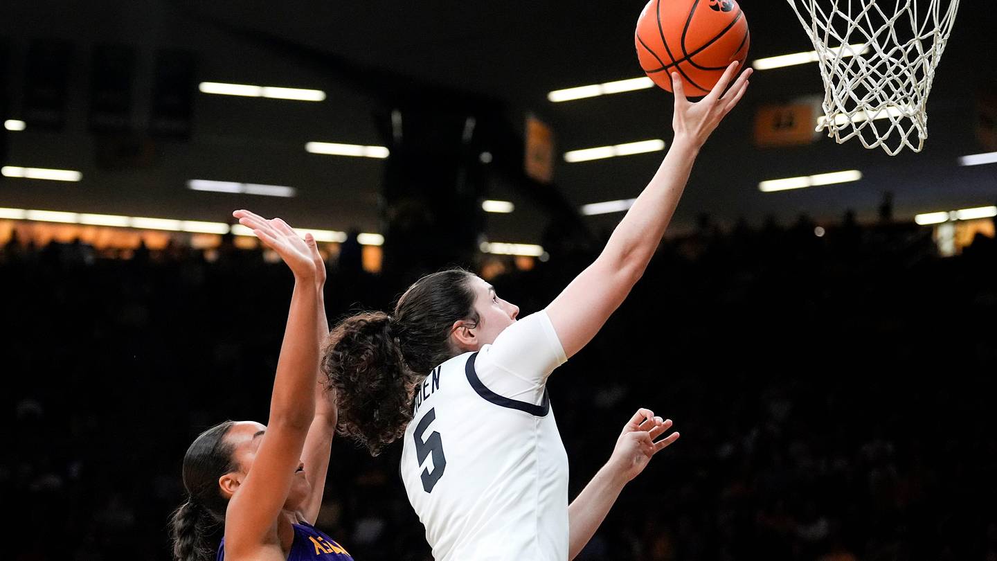 Key Metric Favors Iowa Over Iowa State