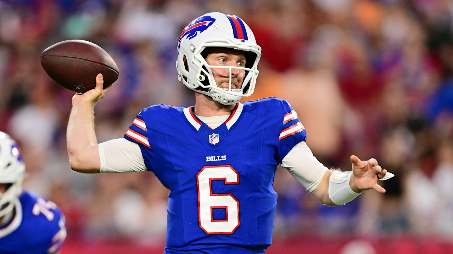Ex-Chiefs QB stuns Bills with breakout game before getting dumped