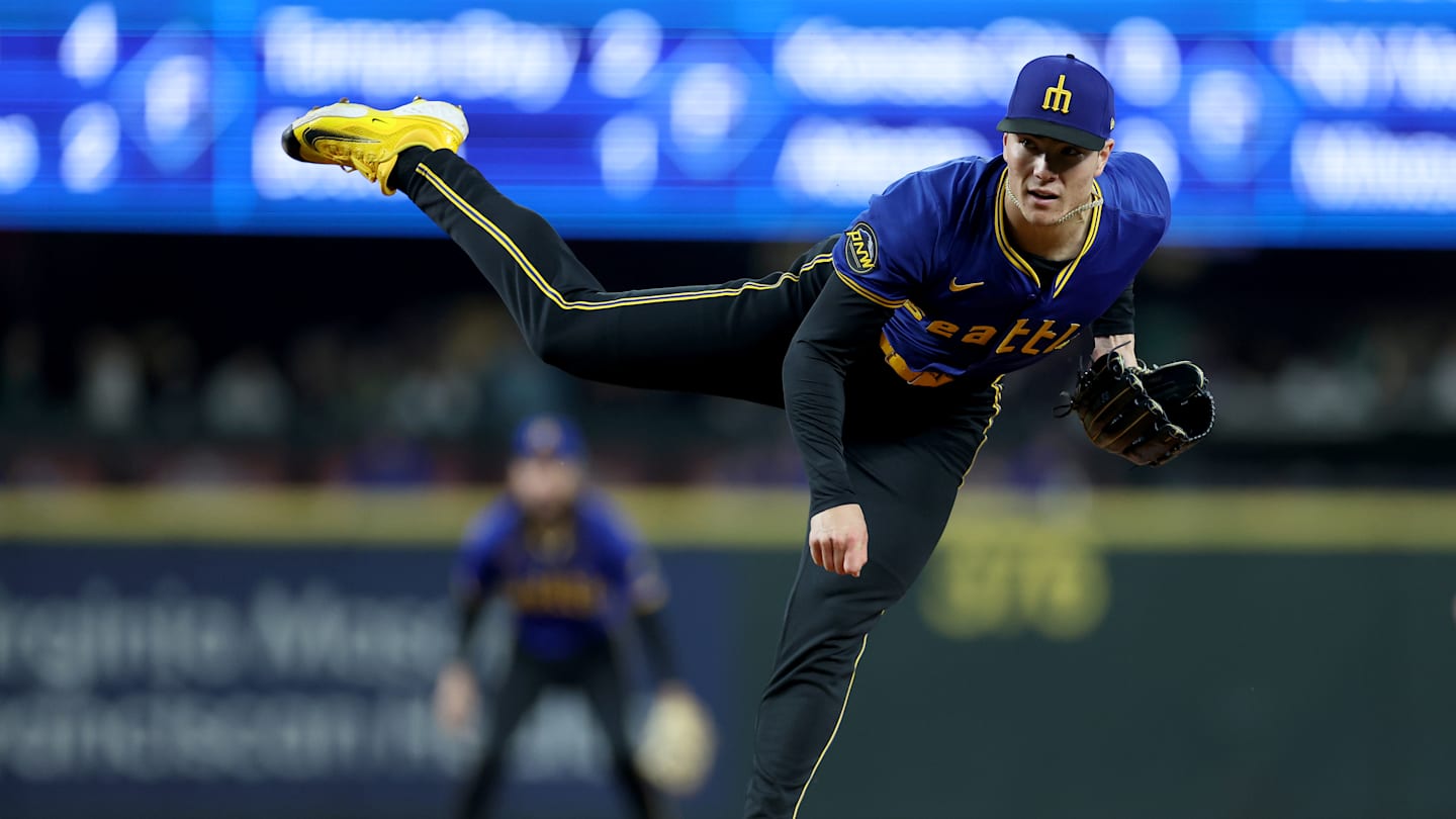 Mariners fans pumped up by skyrocketing hype for ace Bryan Woo