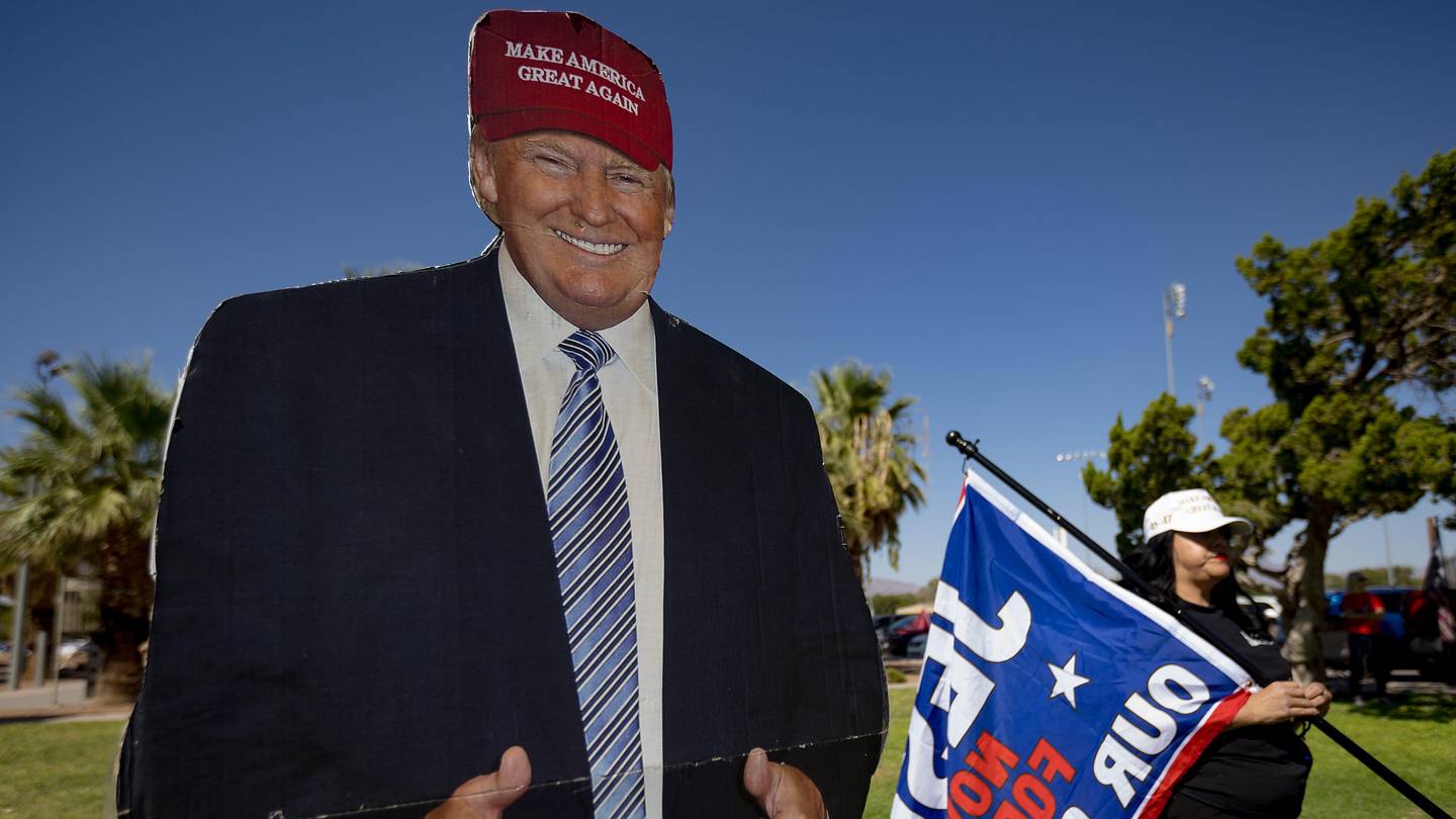 Trump Attends Third Crimson Tide Football Game