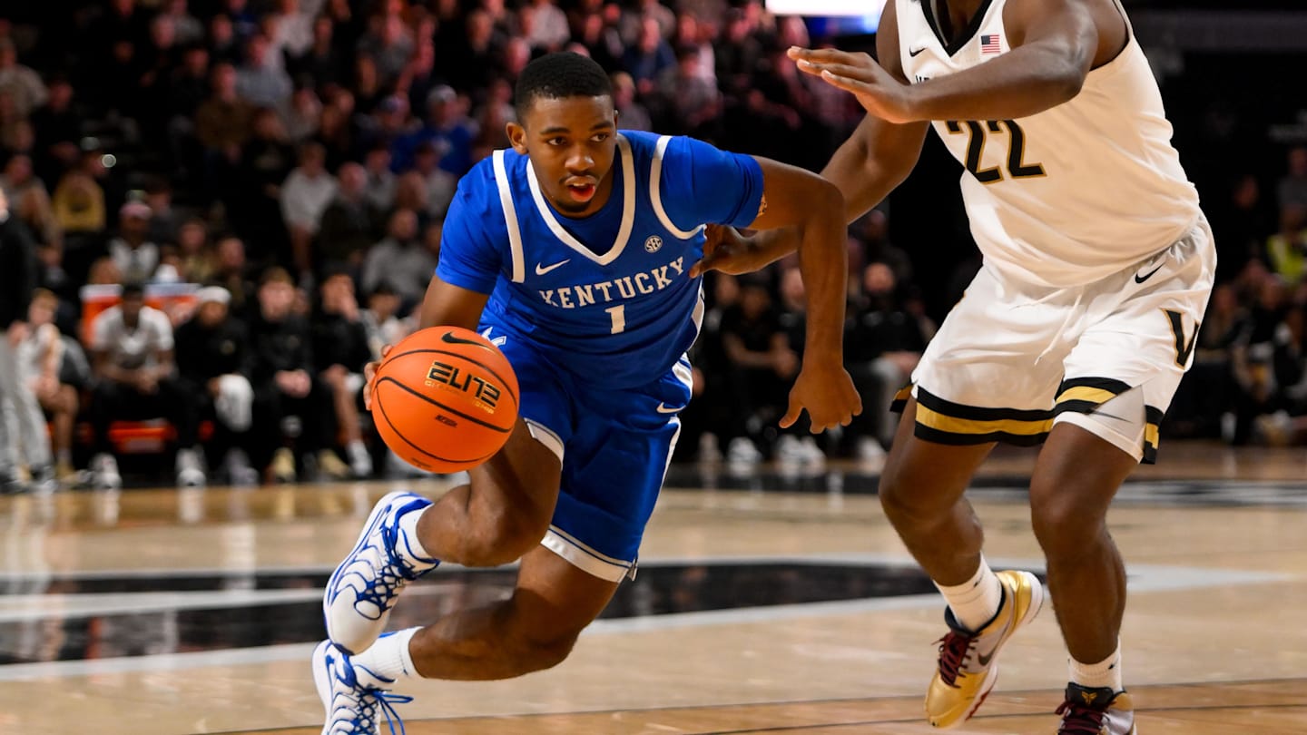 Mark Pope has to learn to trust Kentucky basketball's bench as injuries ...