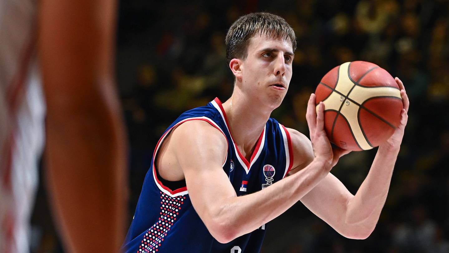 Bulls Draft Prospect Profile: A contemporary stretch four with a deep ...