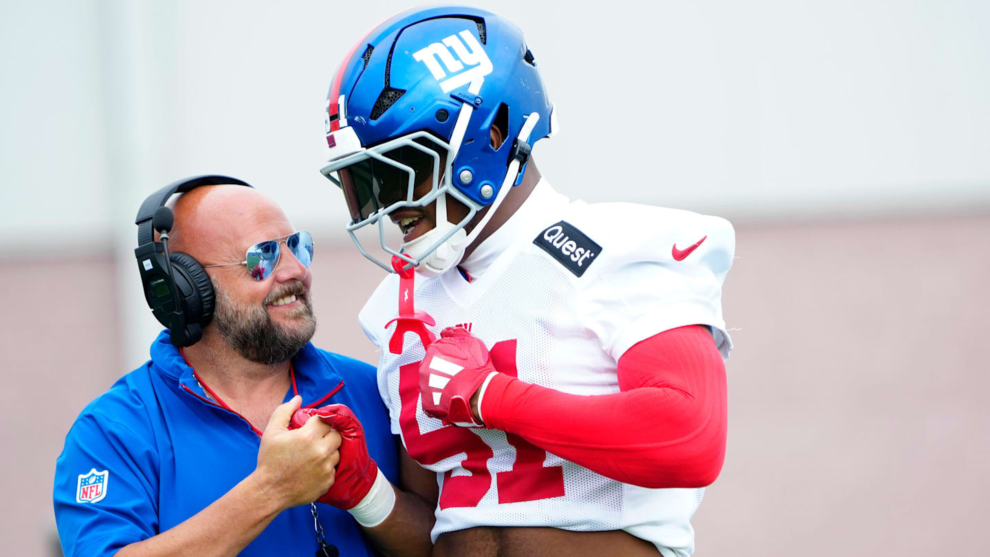 Abdul Carter’s preseason debut comes with ominous twist Jerry Jones won ...