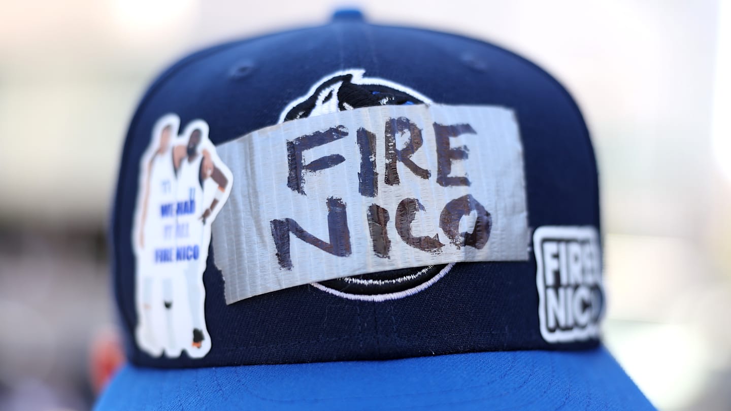 'Fire Nico' chants immediately rain down during Luka Dončić's return vs ...