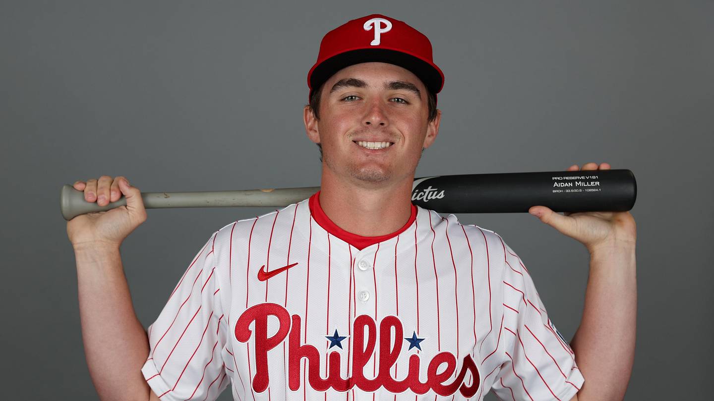 Pair of popular Phillies top prospects in first wave of training camp cuts