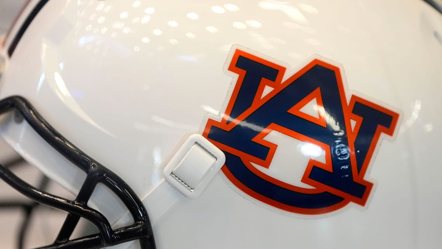 Former Auburn LB Gregg Carr to be honored during Iron Bowl as NFF ...