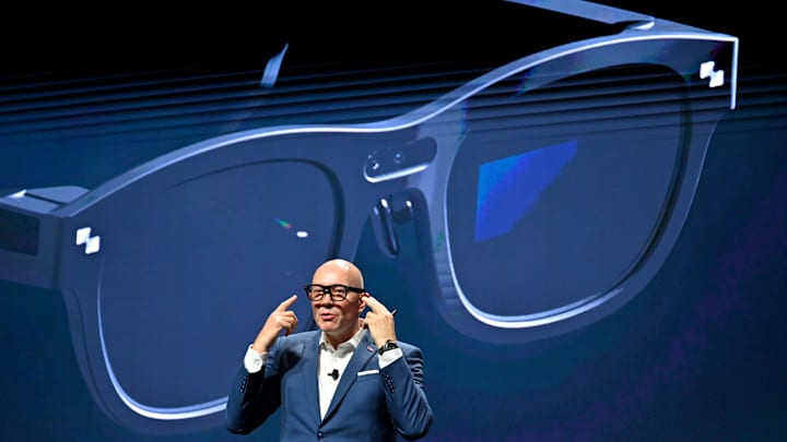 Top smart glasses store