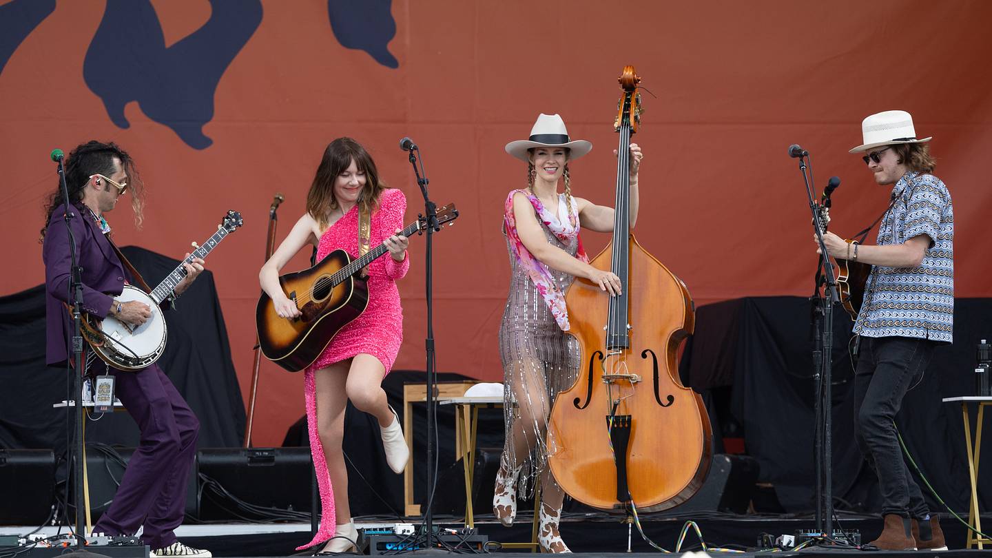 Molly Tuttle and Golden Highway live at the Fillmore in Silver Spring ...